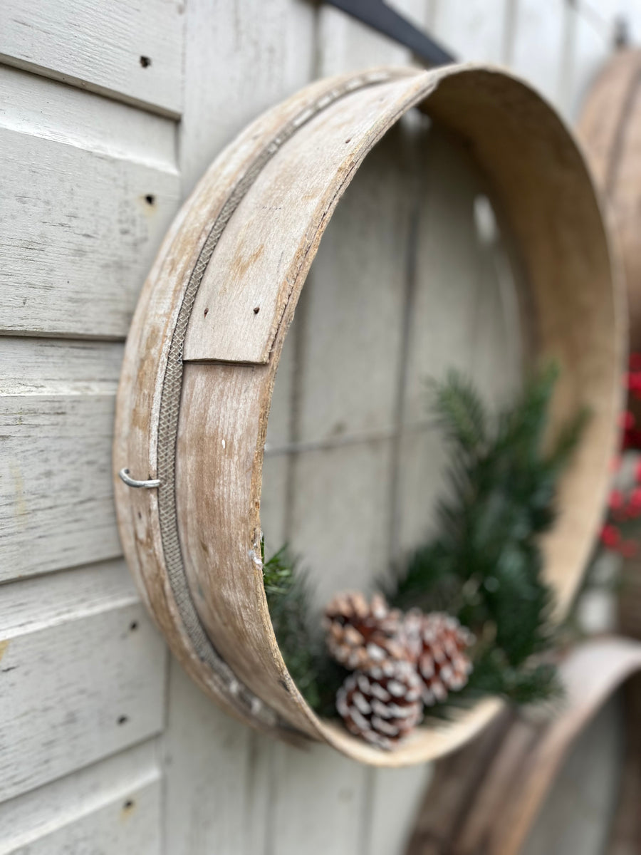 Farmhouse Riddles – The Rustic Shack